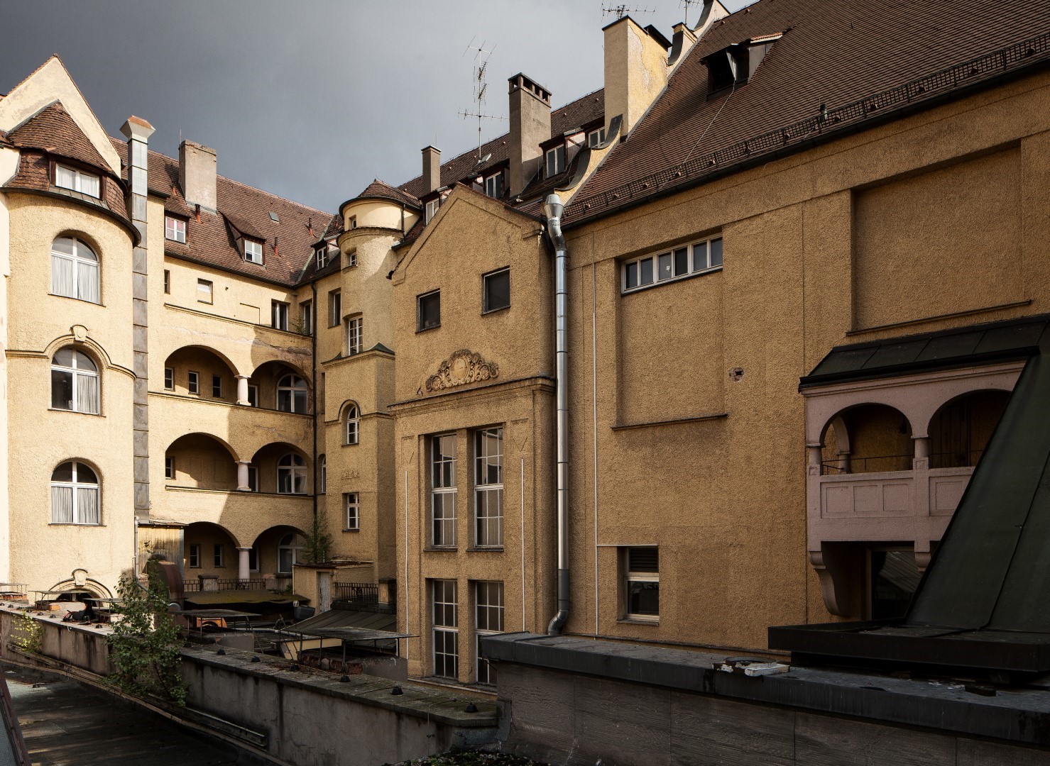 Hotel Deutscher Hof - Jonathan Danko Kielkowski